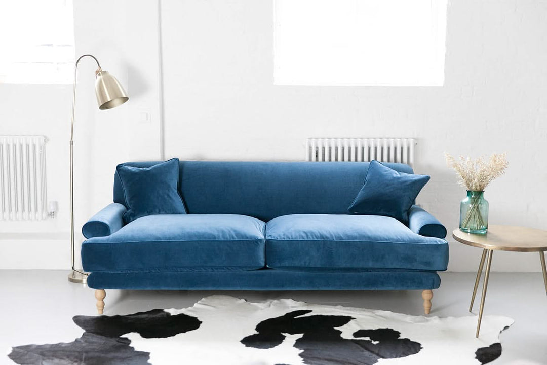 Máre Spotted Cowhide Rug : Jord Home Large Cowhide Rugs